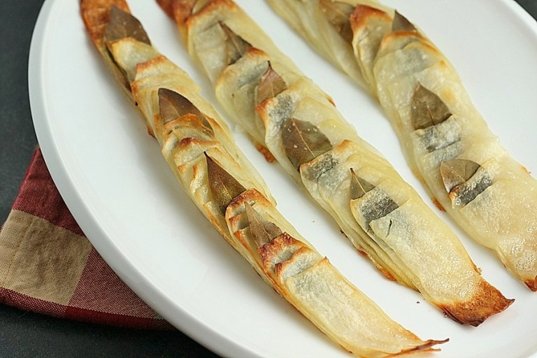 Roasted Domino Potatoes – First Look, Then Cook